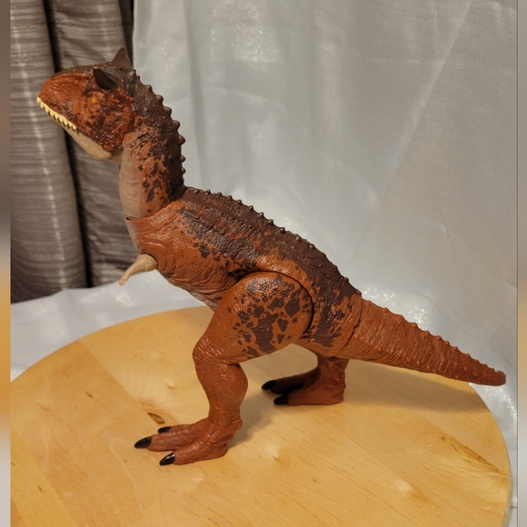 Mattel | Toys | Jurassic World Epic Attack Battle Chompin Carnotaurus ...